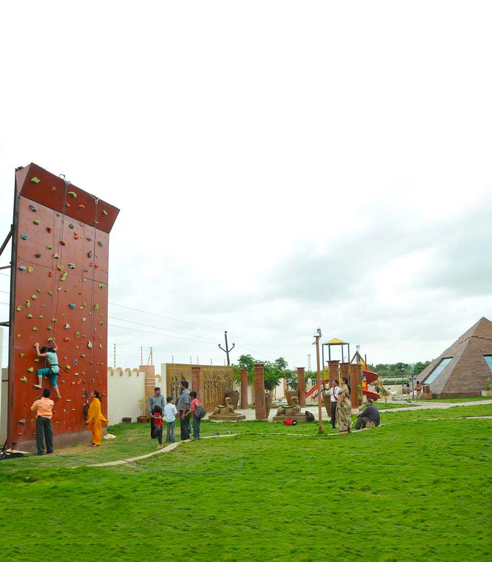 Papyrus Port Resort | Day Outing